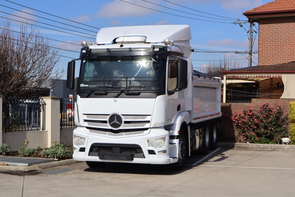 ACTROS TIPPER 2018 Ultra Low 202,000kms 430HP NEW AAD BIN - Tipper ...